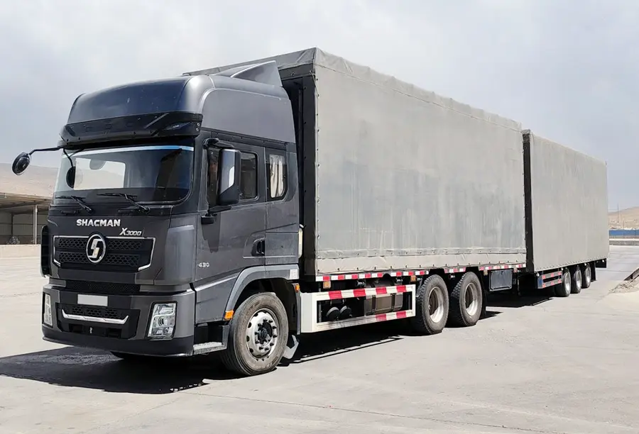 Shacman X3000 550hp 6x4 Tractor Head