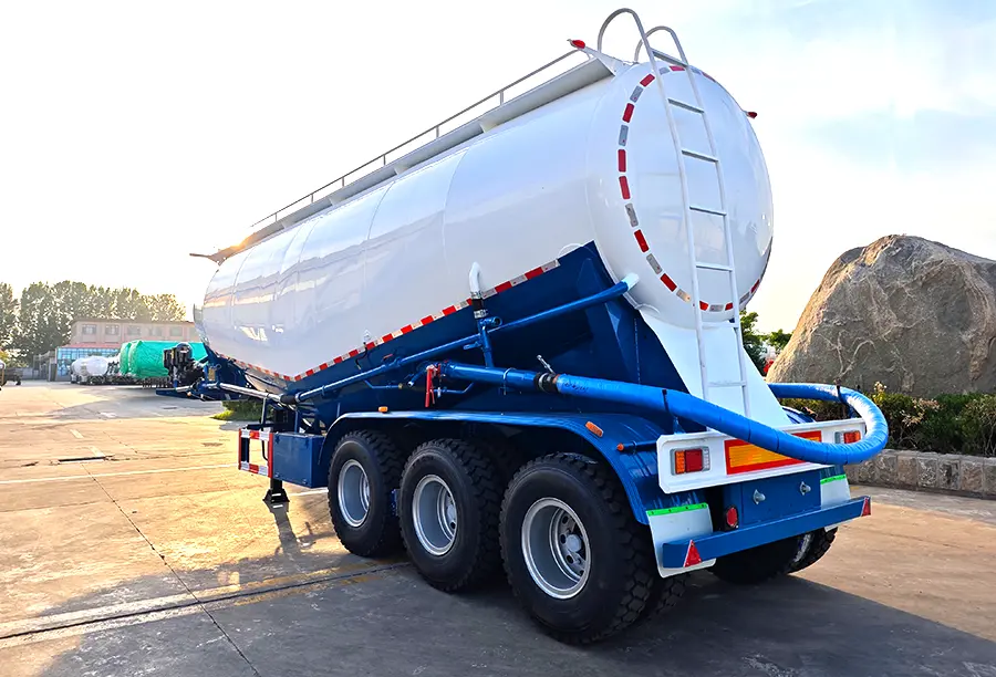 Shacman Cement Bulk Trailer