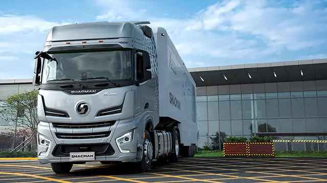 Shacman X6000 4x2 Tractor Truck