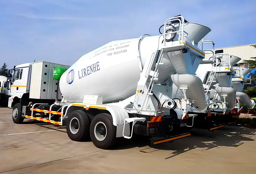 Shacman H3000 6X4 CNG Mixer Truck